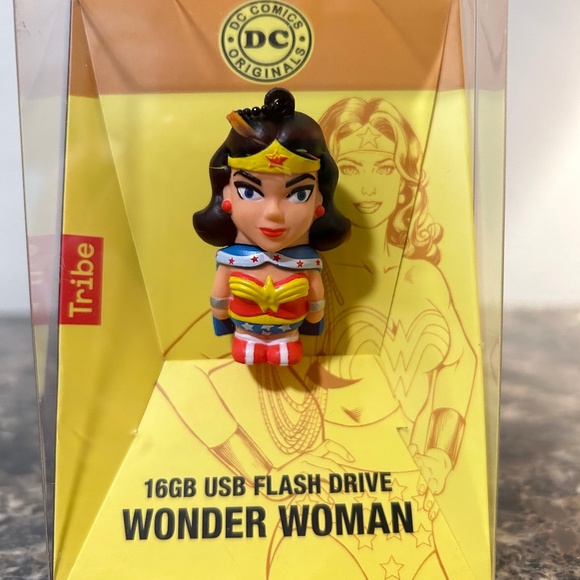 TRIBE | Tablets & Accessories | Cuteiconic Thumb Drives Wonder Woman ...